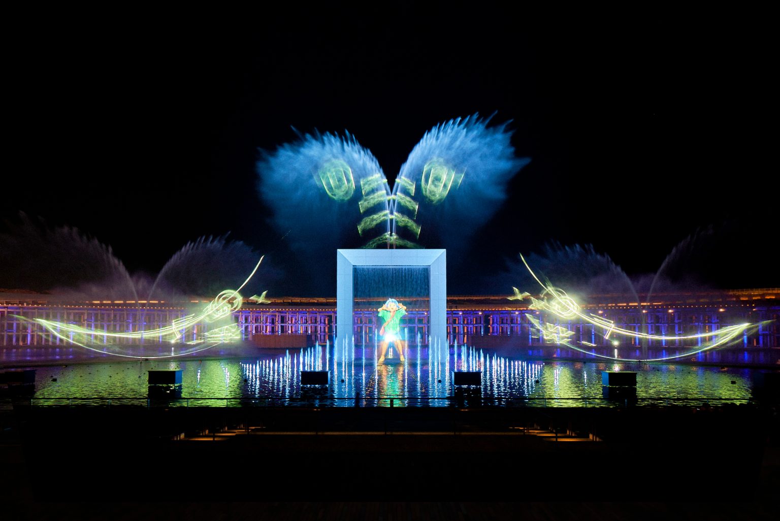 大阪・関西万博 水と空気のスペクタクルショー「アオと夜の虹のパレード」メインオブジェ新築工事 – IKKEN、建築・土木、石、タウンスケープ｜株式会社IKKEN